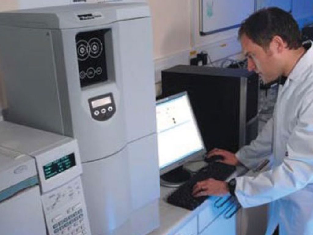 Laboratory Gas Generator – Anachem Laboratories